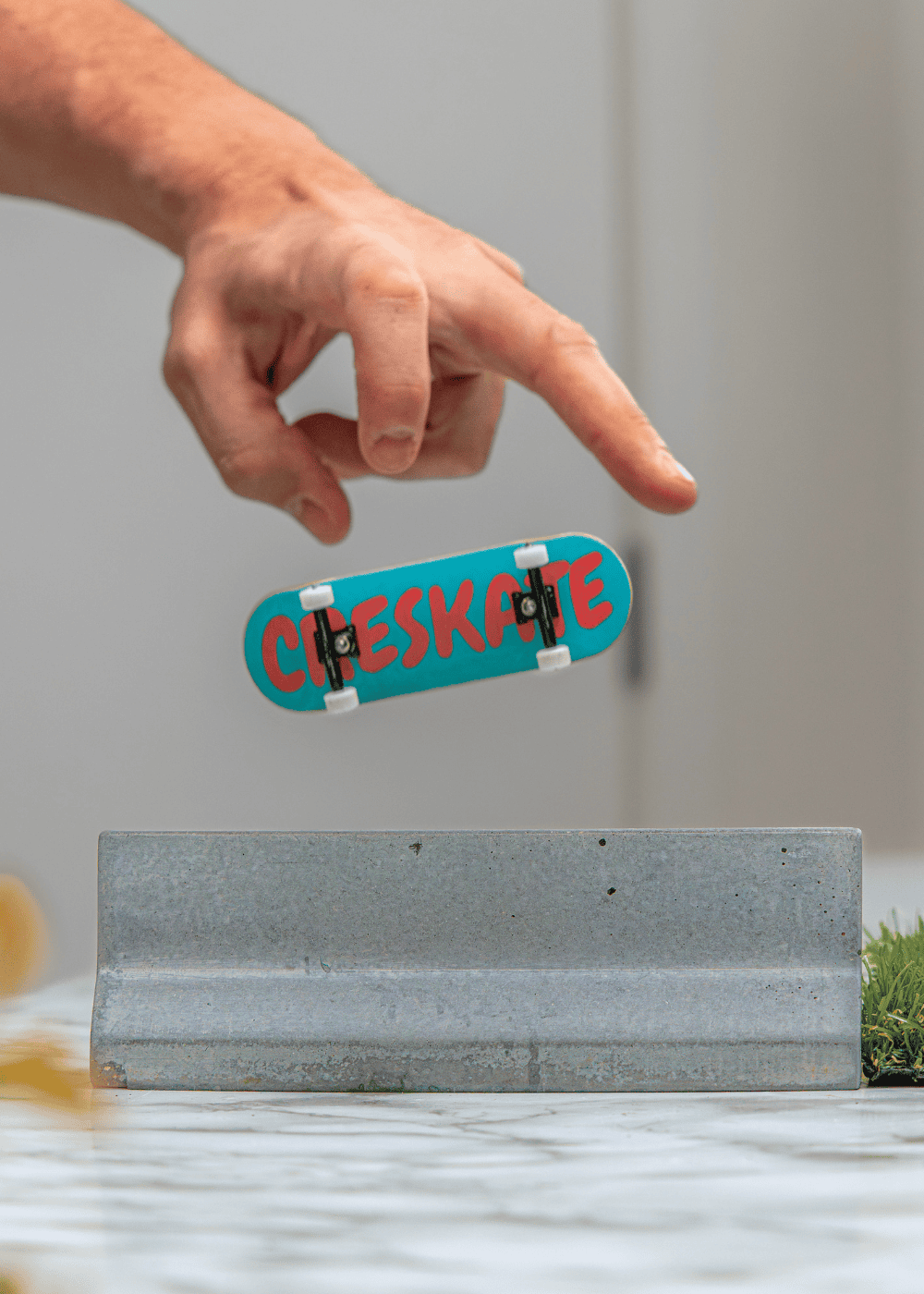 Create Your Skate: the first fingerboard construction kit
